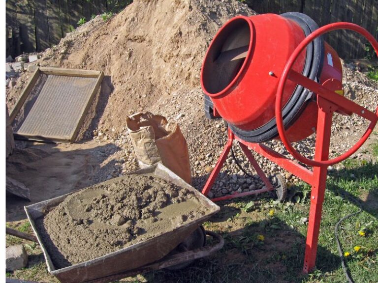 Construire un socle en béton : étapes, coffrage, ciment et astuces - L ...