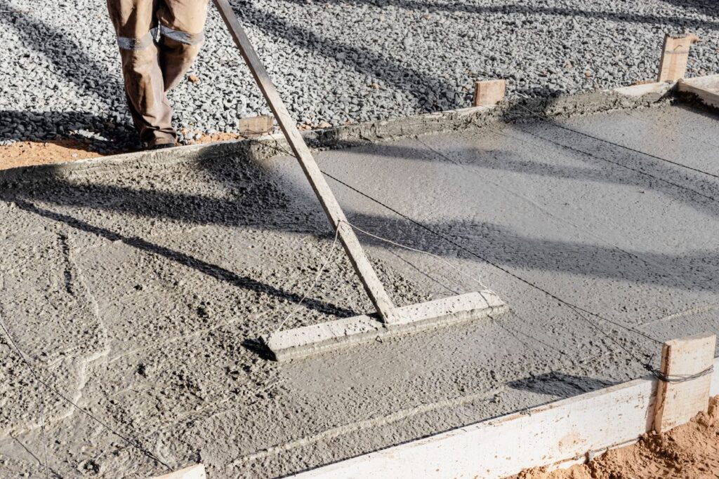 Comment réparer une dalle de béton qui s'effrite : guide complet pour ...